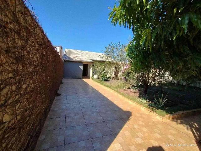 Casa / Sobrado para Venda em Londrina/PR Jardim Imagawa 3 Quartos