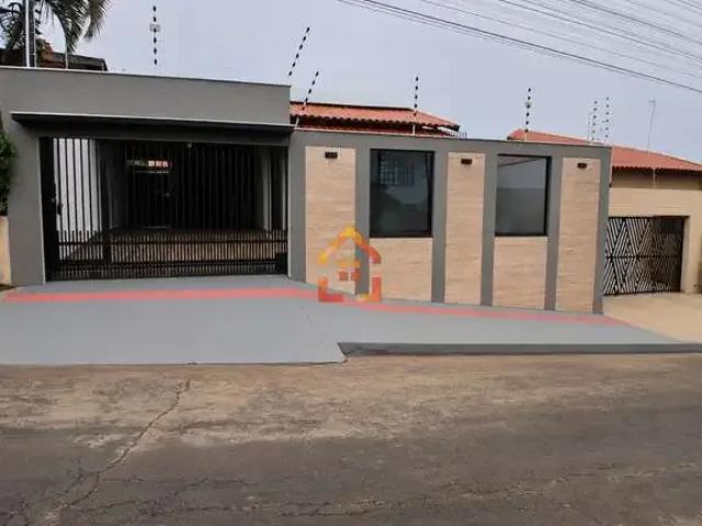 Casa / Sobrado para Venda em Londrina/PR Jardim Imagawa 3 Quartos