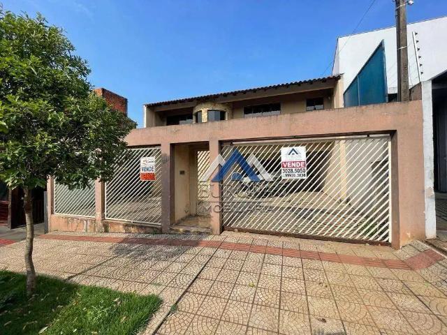 Casa / Sobrado para Venda em Londrina/PR Jardim Imagawa 4 Quartos
