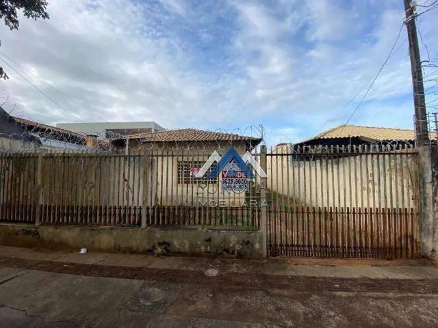 Casa / Sobrado para Venda em Londrina/PR Jardim Império do Sol 3 Quartos
