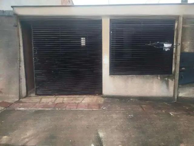 Casa / Sobrado para Venda em Londrina/PR Jardim Indusville 3 Quartos