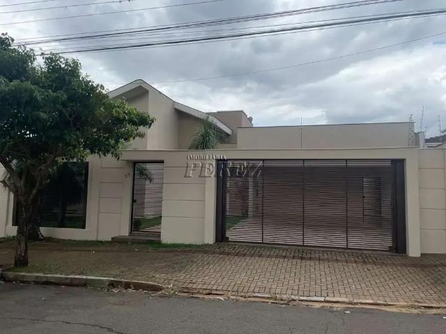 Casa / Sobrado para Venda em Londrina/PR Jardim Itatiaia 2 4 Quartos
