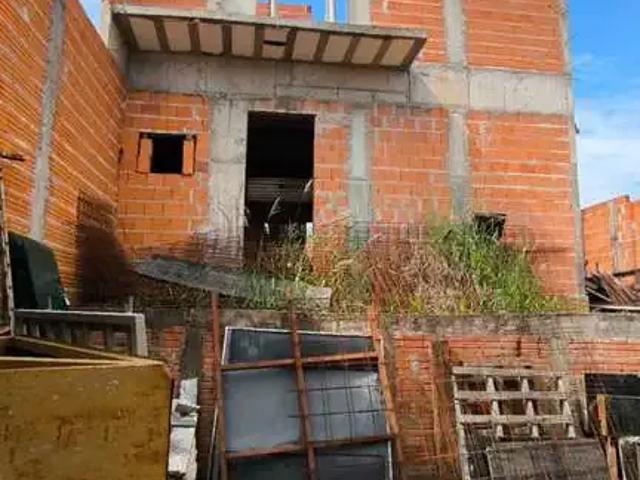 Casa / Sobrado para Venda em Londrina/PR Jardim Itaparica 3 Quartos