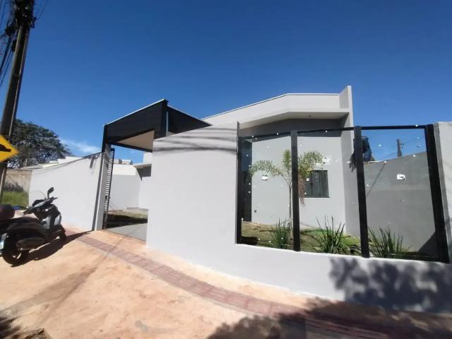 Casa / Sobrado para Venda em Londrina/PR Jardim Montecatini 2 Quartos