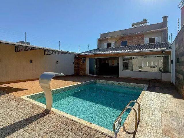 Casa / Sobrado para Venda em Londrina/PR Jardim Montecatini 3 Quartos