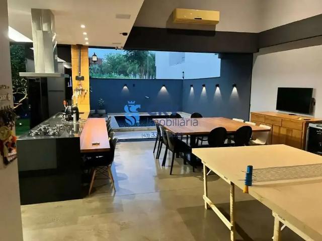 Casa / Sobrado para Venda em Londrina/PR Jardim Montecatini 3 Quartos