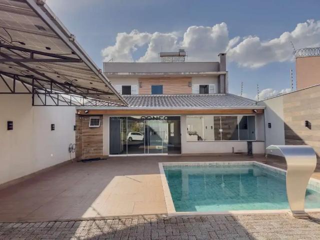 Casa / Sobrado para Venda em Londrina/PR Jardim Montecatini 3 Quartos