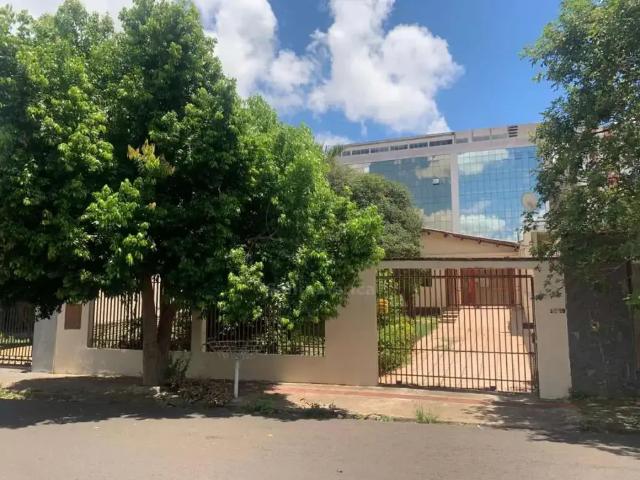 Casa / Sobrado para Venda em Londrina/PR Jardim Monções 3 Quartos