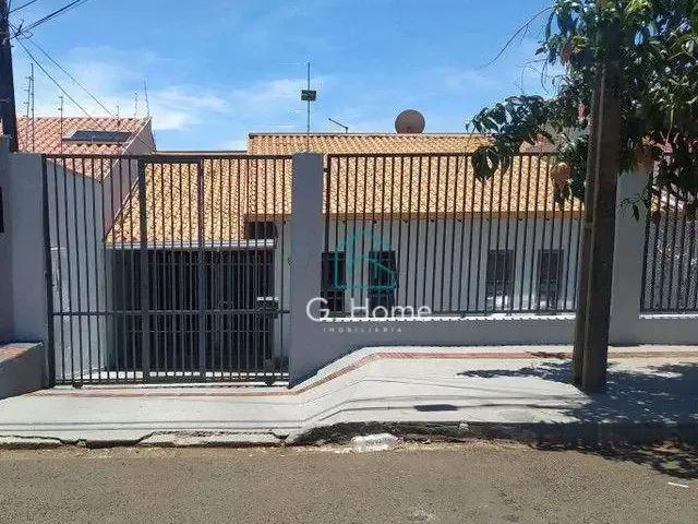 Casa / Sobrado para Venda em Londrina/PR Jardim Pacaembu 3 Quartos
