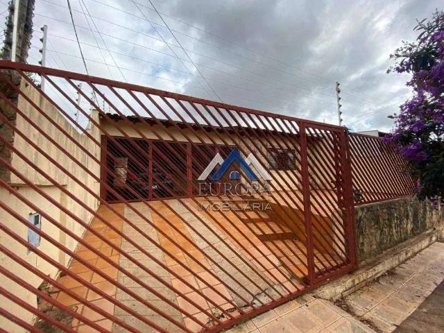 Casa / Sobrado para Venda em Londrina/PR Jardim Pacaembu 3 Quartos
