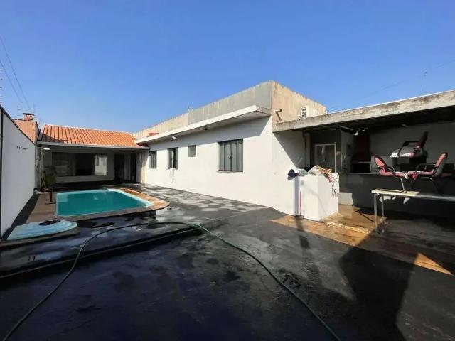 Casa / Sobrado para Venda em Londrina/PR Jardim Padovani 3 Quartos