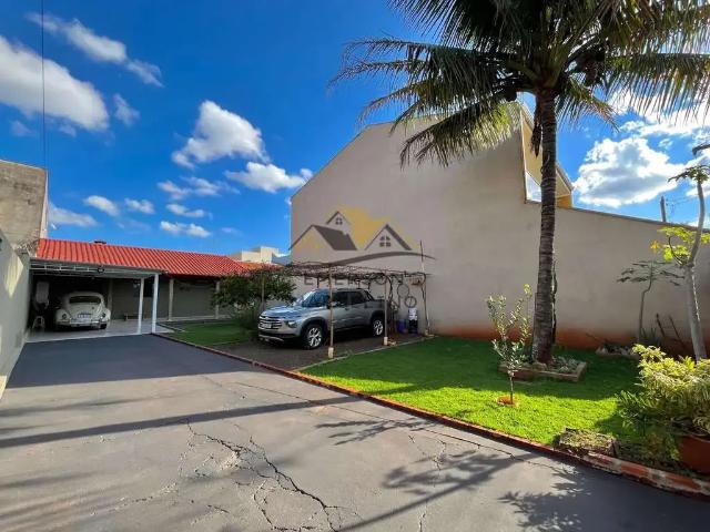 Casa / Sobrado para Venda em Londrina/PR Jardim Pérola 1 Quartos