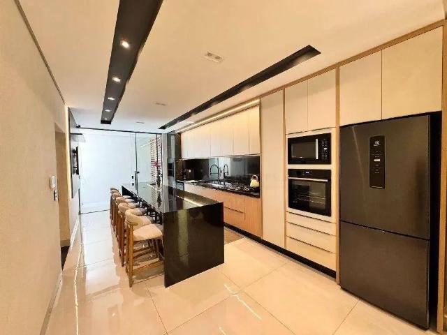 Casa / Sobrado para Venda em Londrina/PR Jardim Pioneiros 4 Quartos