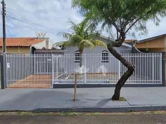 Casa / Sobrado para Venda em Londrina/PR Jardim Piza 3 Quartos