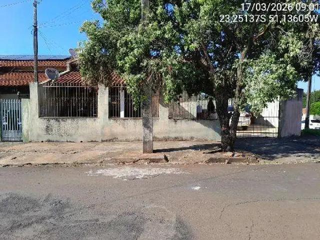 Casa / Sobrado para Venda em Londrina/PR Jardim Primavera 3 Quartos