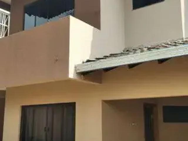 Casa / Sobrado para Venda em Londrina/PR Jardim Roma 3 Quartos