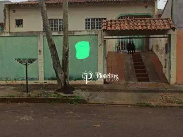Casa / Sobrado para Venda em Londrina/PR Jardim São Francisco de Assis 4 Quartos