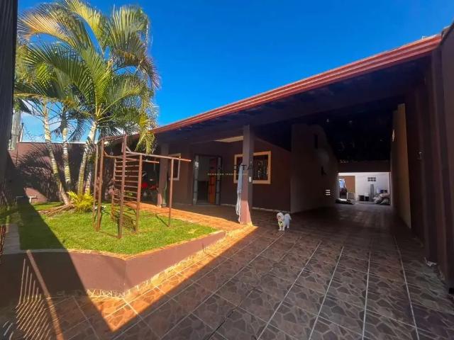 Casa / Sobrado para Venda em Londrina/PR Jardim São Paulo 3 Quartos