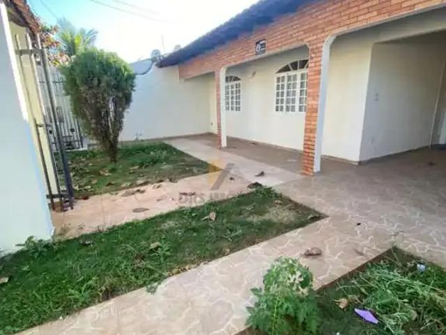 Casa / Sobrado para Venda em Londrina/PR Jardim São Tomás 3 Quartos