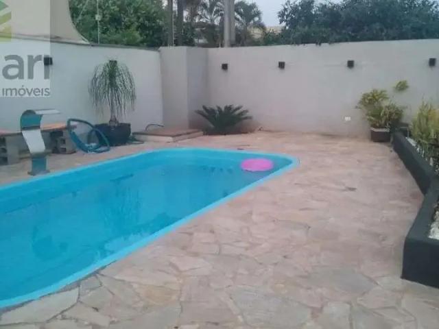 Casa / Sobrado para Venda em Londrina/PR Jardim São Tomás 2 Quartos