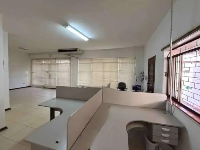 Casa / Sobrado para Venda em Londrina/PR Jardim Shangri la 3 Quartos