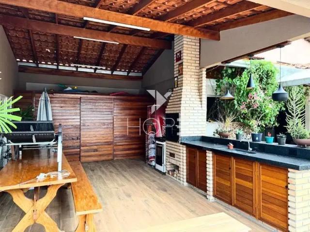 Casa / Sobrado para Venda em Londrina/PR Jardim Shangri la 3 Quartos