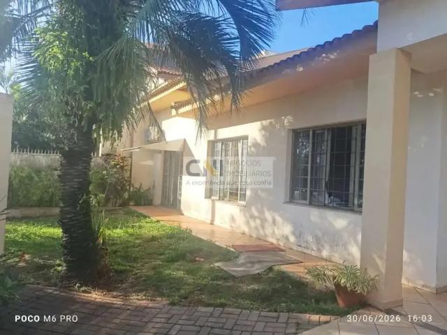 Casa / Sobrado para Venda em Londrina/PR Jardim Shangri la 4 Quartos