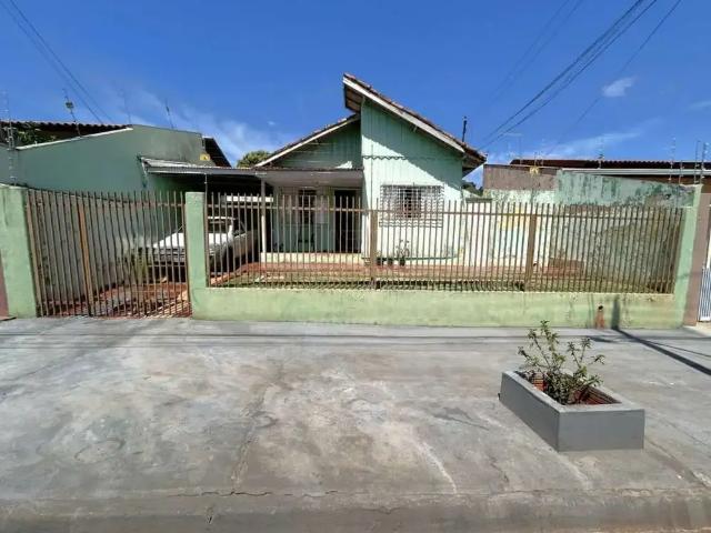 Casa / Sobrado para Venda em Londrina/PR Jardim Shangri la 4 Quartos