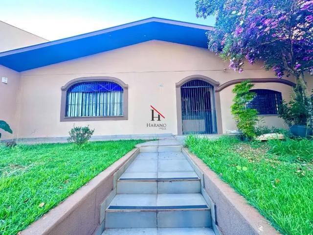 Casa / Sobrado para Venda em Londrina/PR Jardim Shangri la 4 Quartos