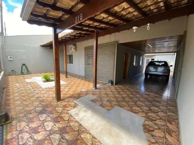 Casa / Sobrado para Venda em Londrina/PR João Paz 3 Quartos