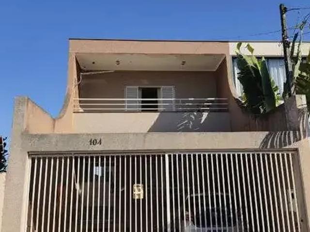 Casa / Sobrado para Venda em Londrina/PR Lago Juliana 3 Quartos