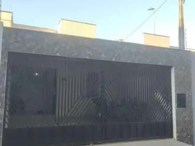Casa / Sobrado para Venda em Londrina/PR Lago Juliana 3 Quartos