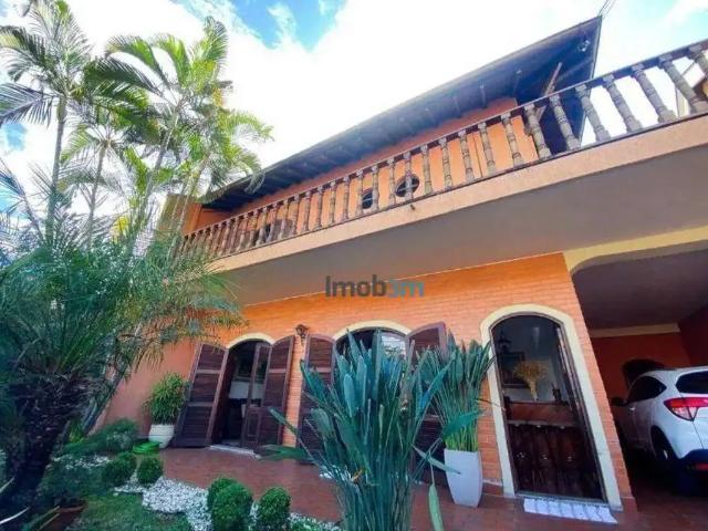 Casa / Sobrado para Venda em Londrina/PR Lago Parque 4 Quartos