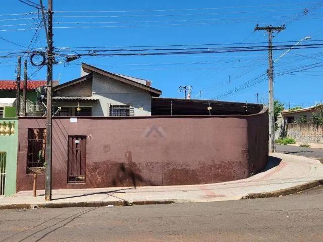 Casa / Sobrado para Venda em Londrina/PR Leonor 4 Quartos