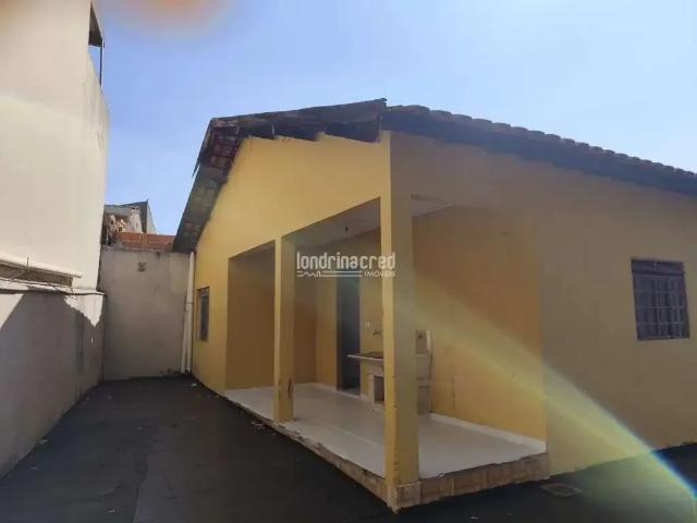 Casa / Sobrado para Venda em Londrina/PR Leonor 5 Quartos
