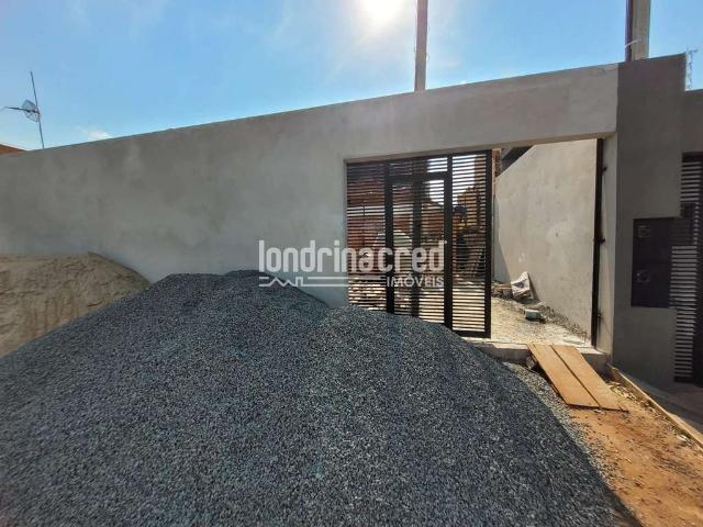 Casa / Sobrado para Venda em Londrina/PR Leonor 2 Quartos