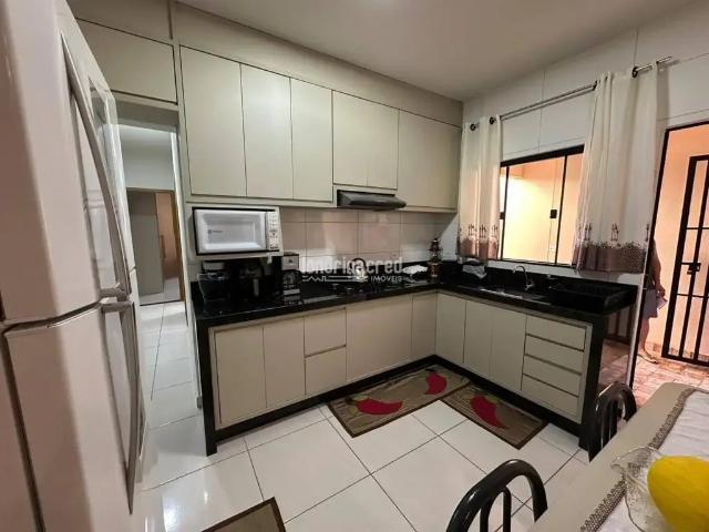 Casa / Sobrado para Venda em Londrina/PR Leonor 2 Quartos