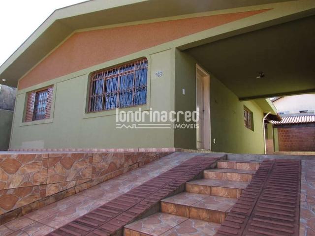 Casa / Sobrado para Venda em Londrina/PR Leonor 3 Quartos
