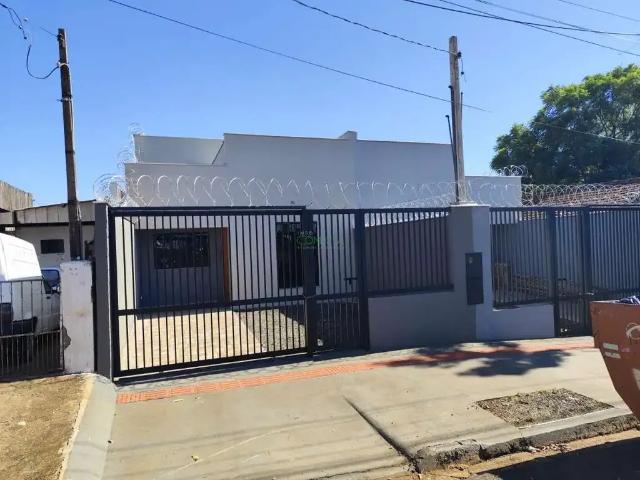 Casa / Sobrado para Venda em Londrina/PR Leonor 3 Quartos