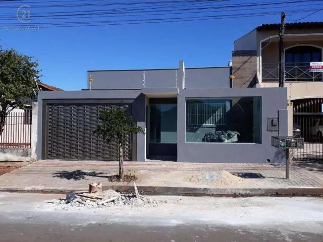Casa / Sobrado para Venda em Londrina/PR Leonor 3 Quartos