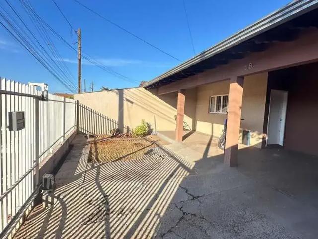 Casa / Sobrado para Venda em Londrina/PR Leonor 3 Quartos