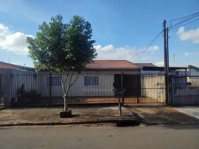 Casa / Sobrado para Venda em Londrina/PR Leonor 3 Quartos
