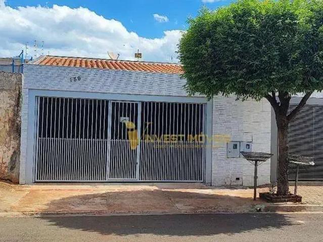 Casa / Sobrado para Venda em Londrina/PR Leonor 3 Quartos