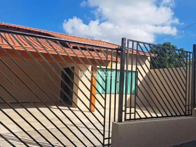 Casa / Sobrado para Venda em Londrina/PR Parigot de Souza 3 Quartos