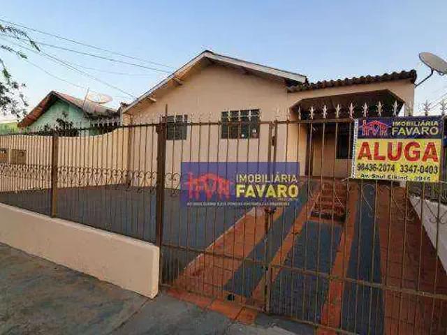 Casa / Sobrado para Venda em Londrina/PR Parigot de Souza 2 4 Quartos