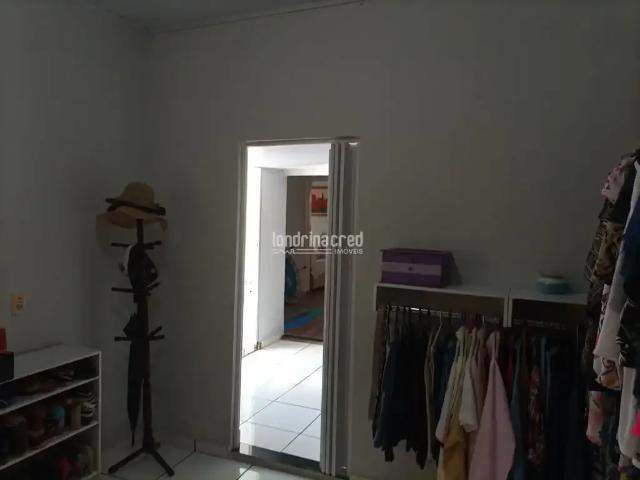 Casa / Sobrado para Venda em Londrina/PR Parigot de Souza 2 4 Quartos