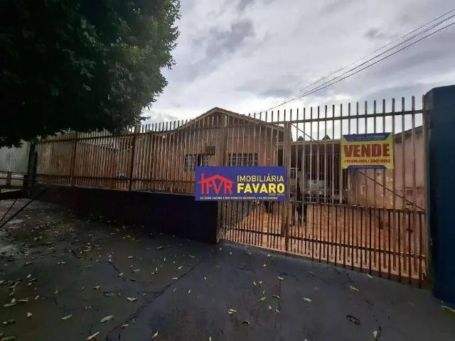 Casa / Sobrado para Venda em Londrina/PR Parigot de Souza 2 2 Quartos