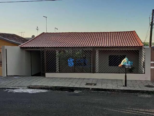 Casa / Sobrado para Venda em Londrina/PR Parigot de Souza 2 3 Quartos