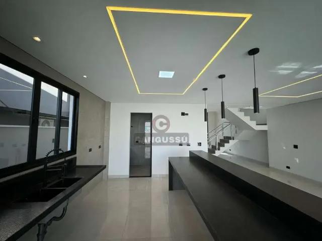 Casa / Sobrado para Venda em Londrina/PR Parque Tauá 3 Quartos
