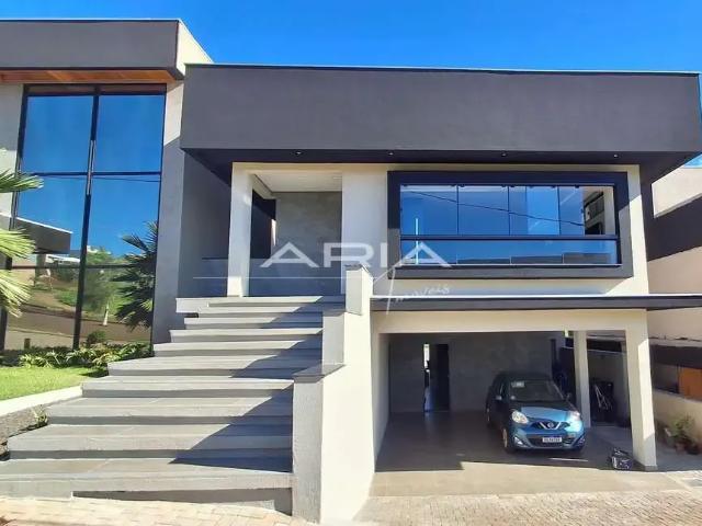Casa / Sobrado para Venda em Londrina/PR Parque Tauá 4 Quartos